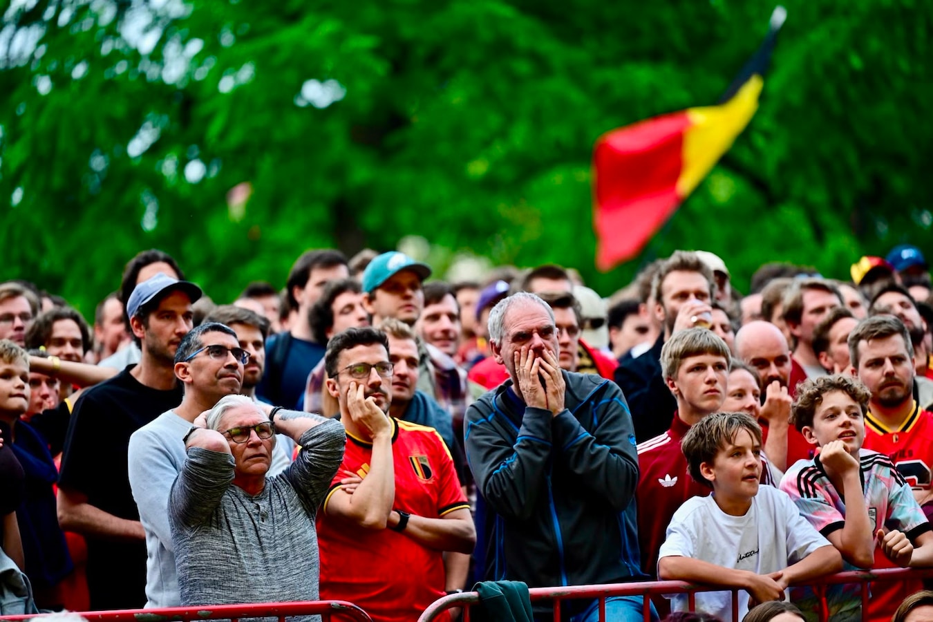 Spanning overal in Vlaanderen te snijden nadat Rode Duivels op ...