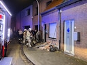 Chauffeur rijdt in op gevel van woning in Reet en pleegt vluchtmisdrijf ...