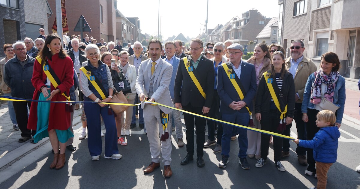Sint-Niklaasstraat feestelijk heropend na anderhalf jaar werken ...