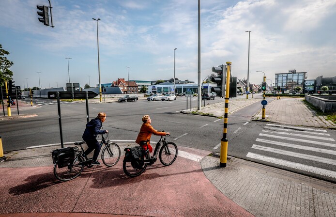 Derde fase van werken op kruispunt Gistelse Steenweg-Expresweg gaat van start | Brugge | hln.be