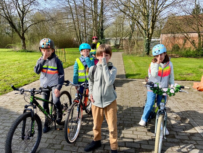 Van rolstoelbasketbal tot blind je weg vinden: 260 scholieren maken al doende kennis met ...
