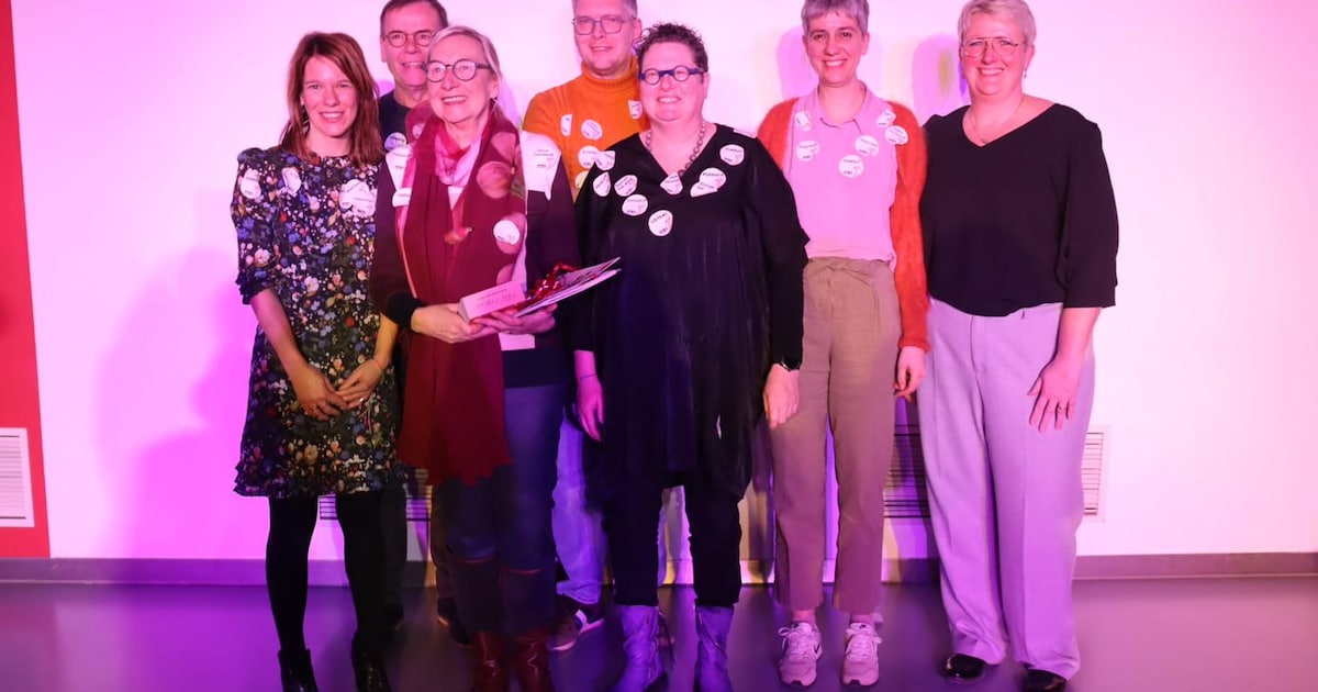 Herzeelse dichter wint juryprijs Gedichtenwedstrijd Route42 | Herzele ...