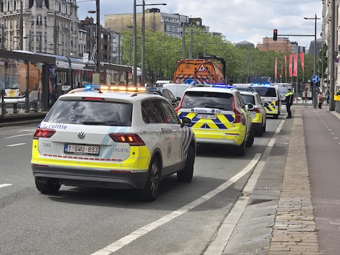 Combi reed haar zoontje (6) aan in Antwerpen, nu praat mama voor het ...
