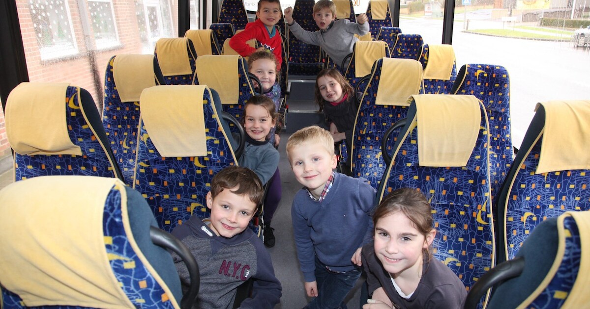 Gemeente koopt eigen schoolbus: “Kans om leerlingen te vervoeren naar ...