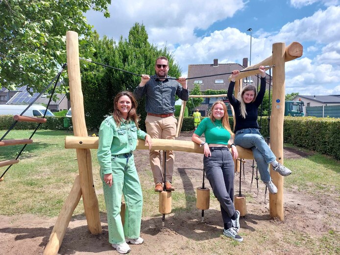 Lievegem nam al negen nieuwe of vernieuwde speelpleinen in gebruik ...