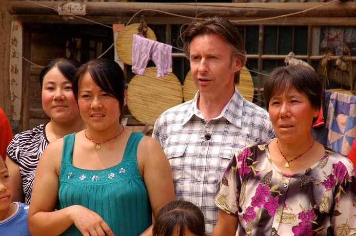 Martin Heylen duikt in zijn rijke tv-verleden in ‘40 jaar reilen en ...