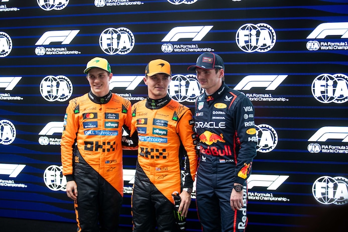 De clausules in het contract van Verstappen en de nieuwe vrouw naast Hamilton: het dagboek van ...