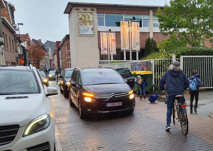 Nieuwstraat wordt schoolstraat: na herfstvakantie geen autoverkeer meer mogelijk voor en na ...