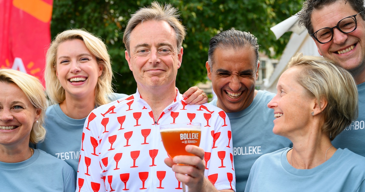 KIJK. Bollekesfeest afgetrapt! Burgemeester Bart De Wever en co tappen ...