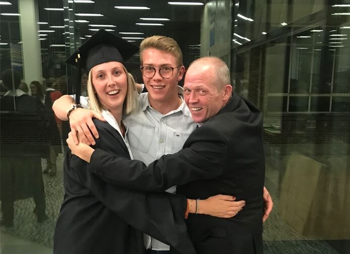 LEVENSVERHAAL. Na papa William moeten Laura en Louis nu ook mama Hilde ...