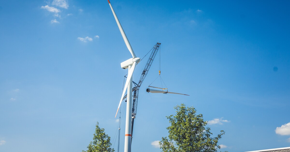 Deze windmolens aan de R4 in Wondelgem verhuizen binnenkort naar ...