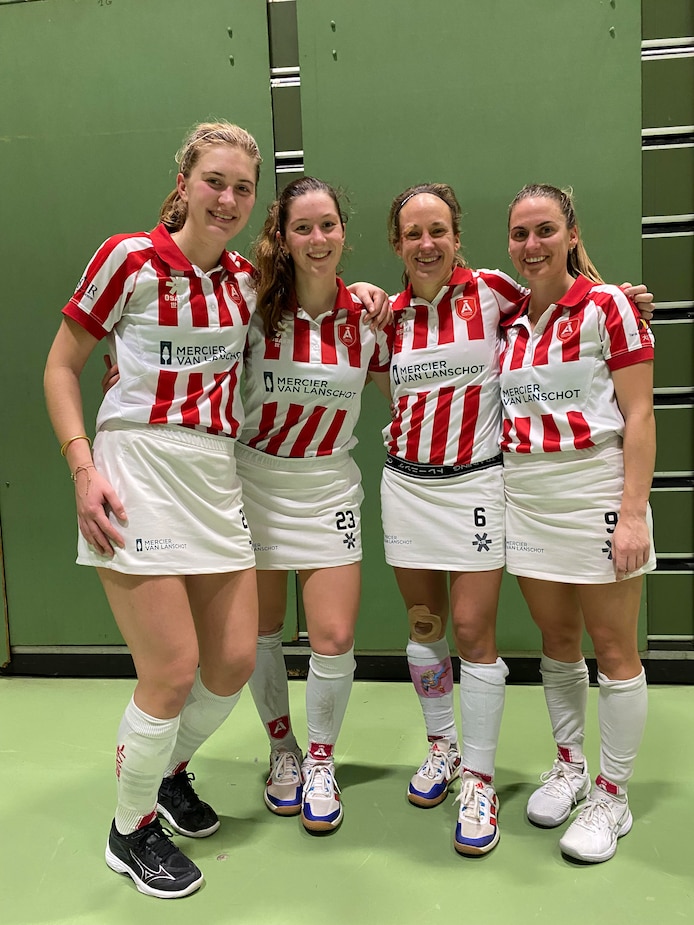 Belangrijke weken voor indoorspeelsters van Antwerp: “Eerst play-offs ...