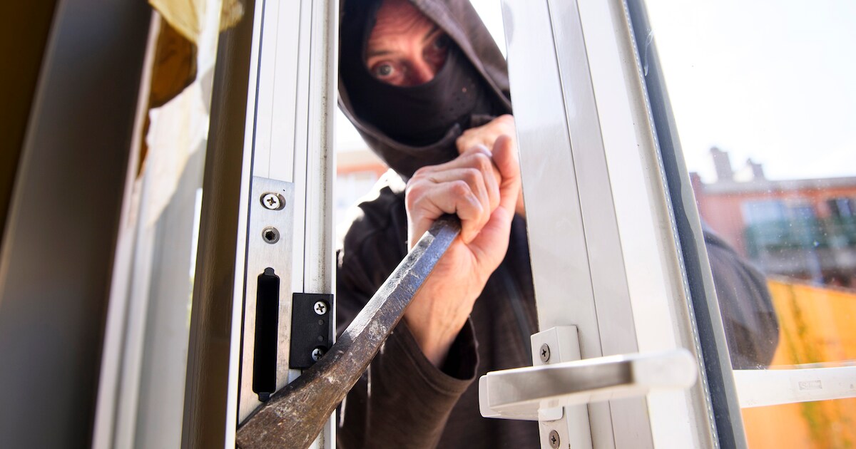 Dieven stelen juwelen uit woning | Hoogstraten | HLN.be