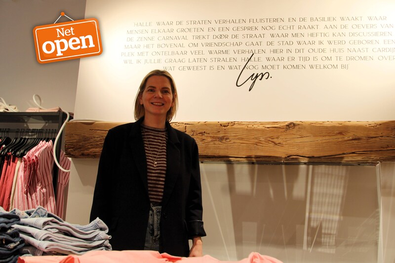 Leen verhuist haar kledingzaak na twee jaar naar 17de-eeuws herenhuis ...