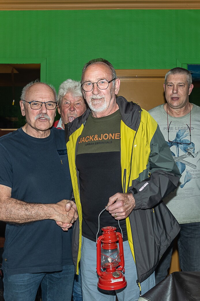 Biljartclub Sportvrienden neemt definitief wisselbeker mee naar huis ...