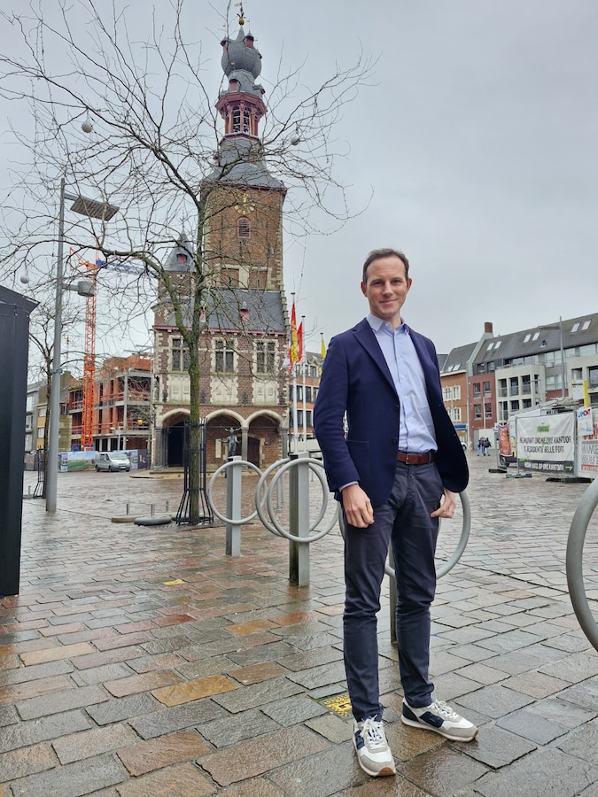 Tieltenaar Simon Bekaert (48) blikt terug op eerste jaar als Vlaams ...