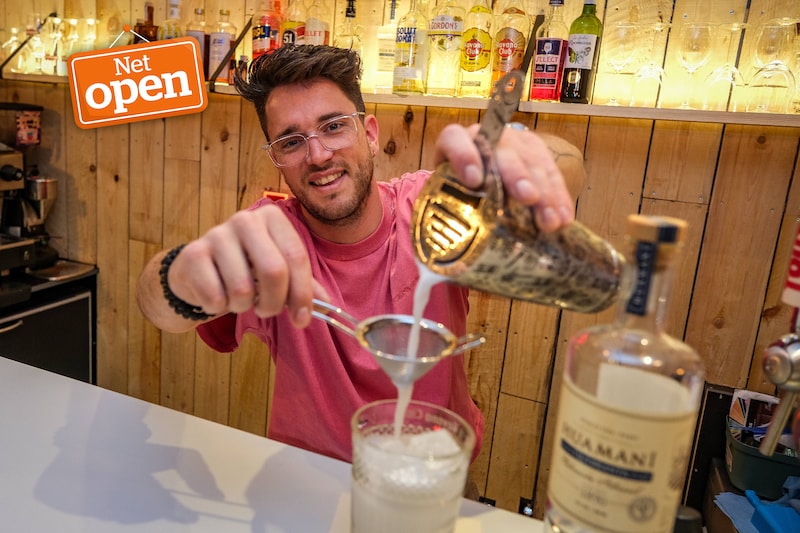 Zijn broer baat er al jaren een frituur uit, nu opent Shawn (32) koffie ...