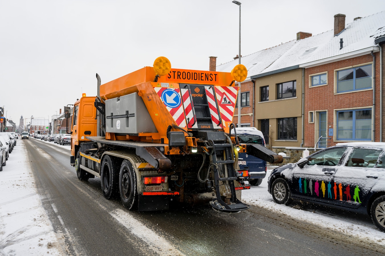 Strooidiensten reden al tien keer uit en strooien daarbij 100 ton zout ...