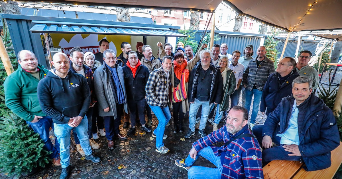‘Warmste chefs’ zorgen voor hapjes tijdens Brugse kerstmarkt op Simon ...