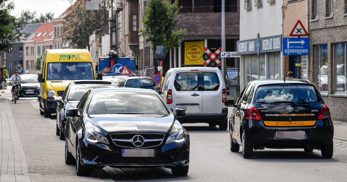 Aanpassingswerken moeten Lokerenbaan veiliger maken: “Fietsers en ...