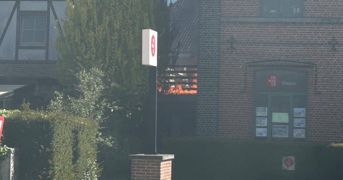 Brand breekt uit op terras van huis in Sint-Martens-Latem | Regio | HLN.be