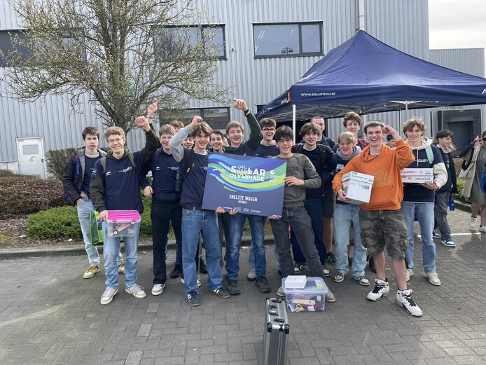 Bat Boys VTI Deinze winnen Solar Olympiade met zonnewagen | Deinze | hln.be