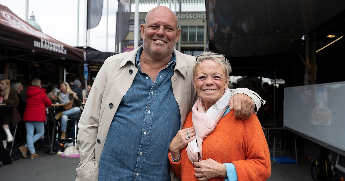 Marc en Viviane worden koning en koningin van de Vogeltjesmarkt: oude traditie wordt nieuw leven ...