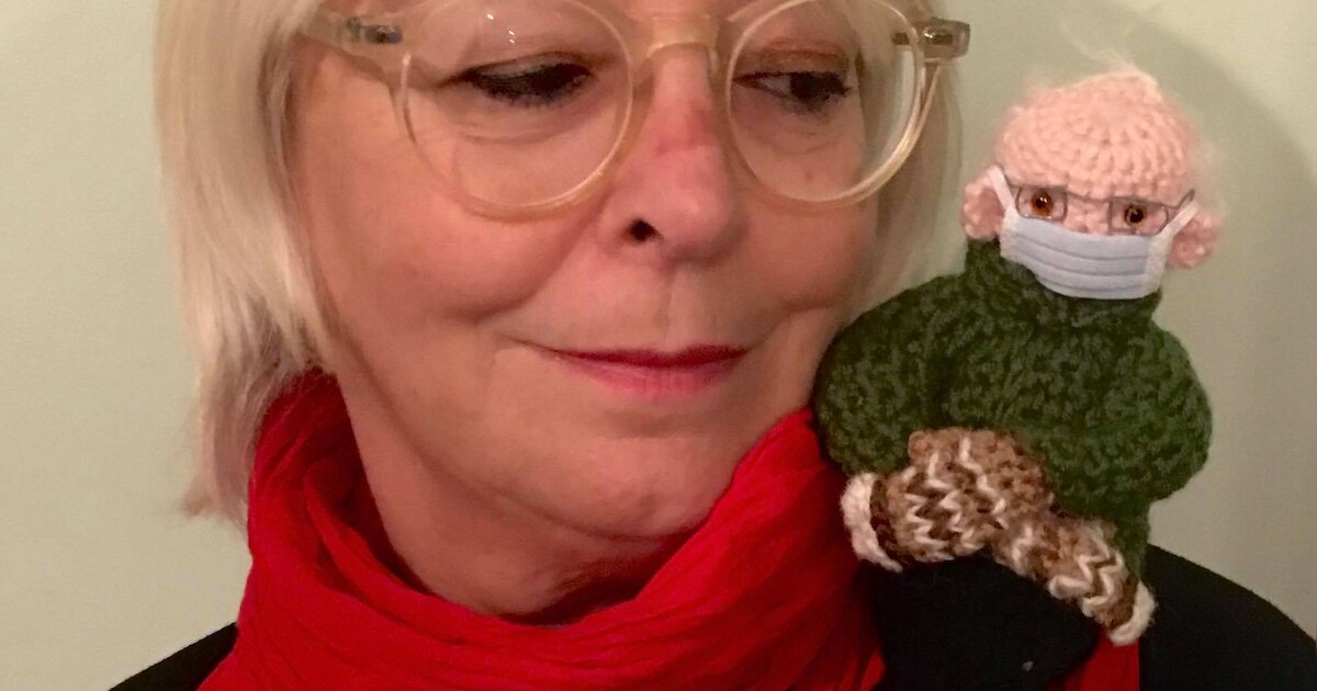 Aalsterse haakt een Bernie Sanders-popje (mét typische wanten ...