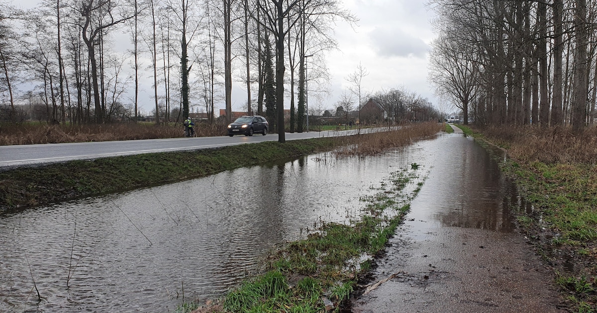 Fietspad tussen Wortel en Hoogstraten afgesloten door wateroverlast ...