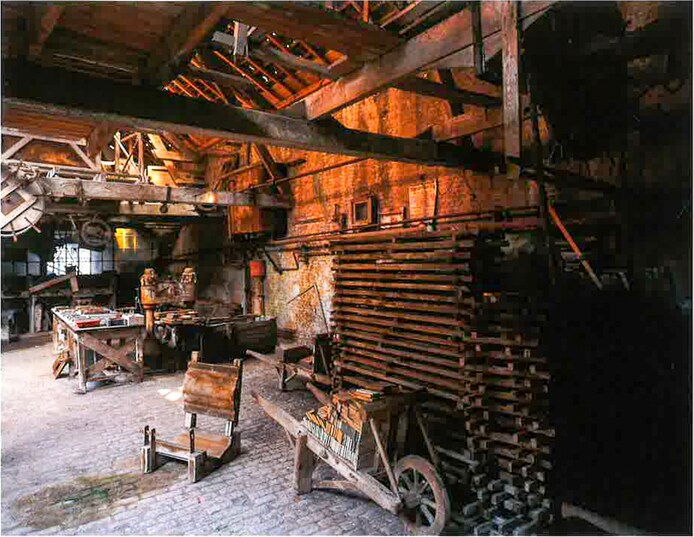 Gemeentebestuur en Igemo stellen toekomstplannen voor tegelfabriek en ...