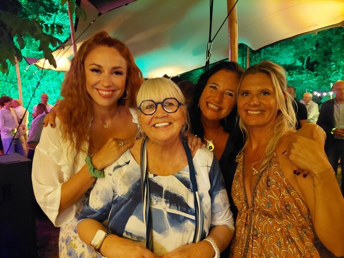 Sabine De Vos droomt van een terugkeer naar tv: “Na mijn ziekte werd ...