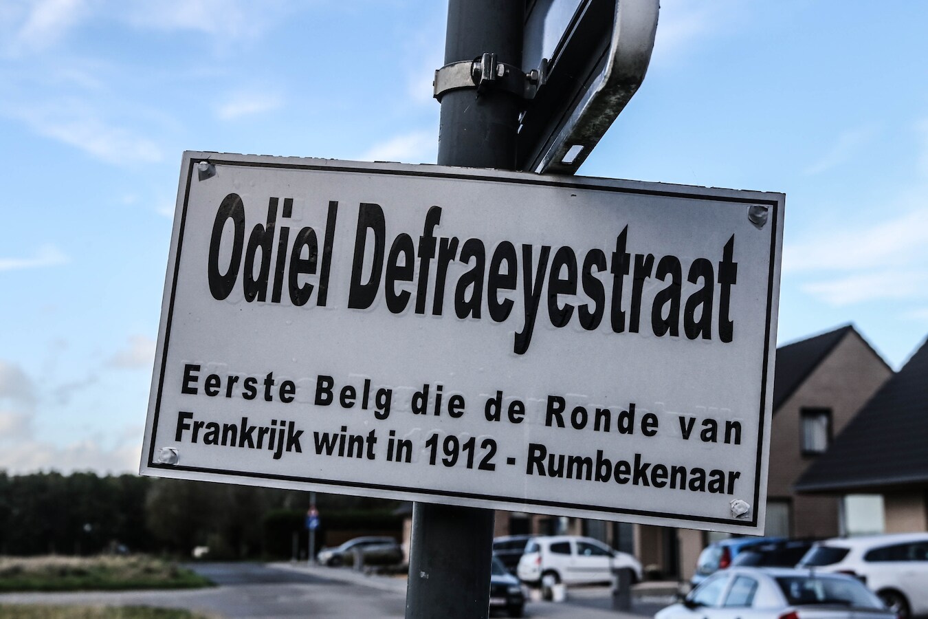 Stukje wielergeschiedenis pronkt voortaan in KOERS: Roeselaars museum ...