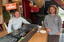 NET OPEN. Victor (24) en Lyam (23) combineren tapas met hippe beats in ...
