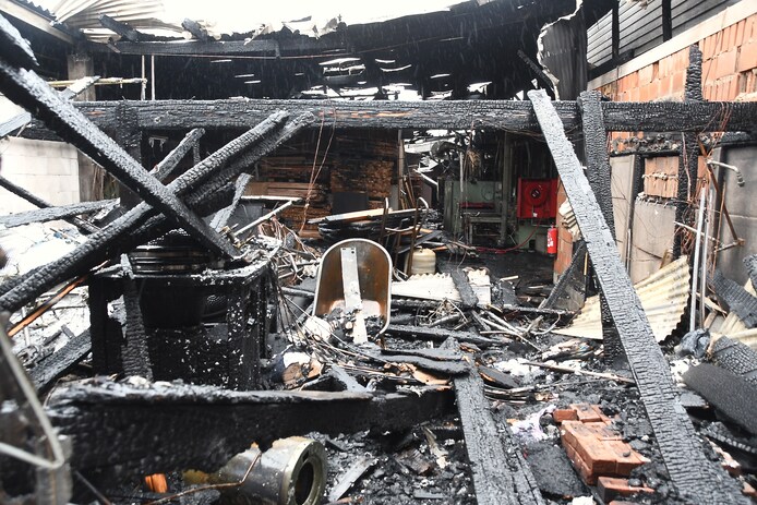 Schrijnwerkerij Demuynck weer operationeel na zware brand: “We verloren ...