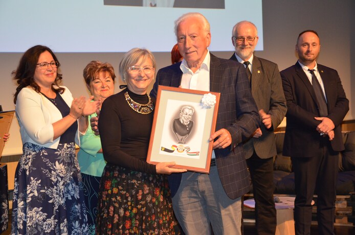 Ninove viert 20-jarige samenwerking met Hongaarse zusterstad Deszk met ...