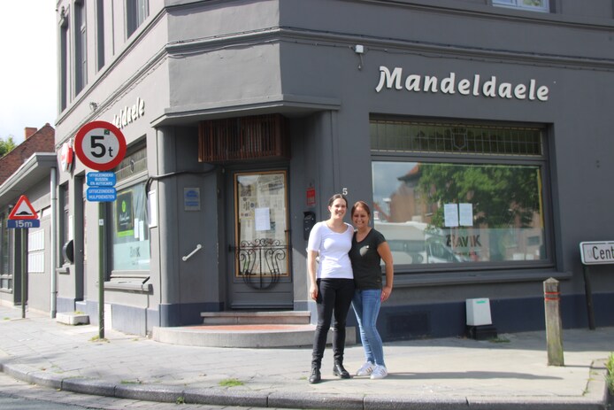 NET OPEN. Joyce en Natascha blazen nieuw leven in café Mandeldaele: “We ...