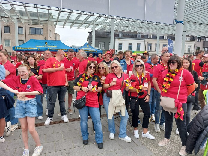 KIJK. 700-tal Rode Duivels-fans supporteren bij Road to the Final in ...