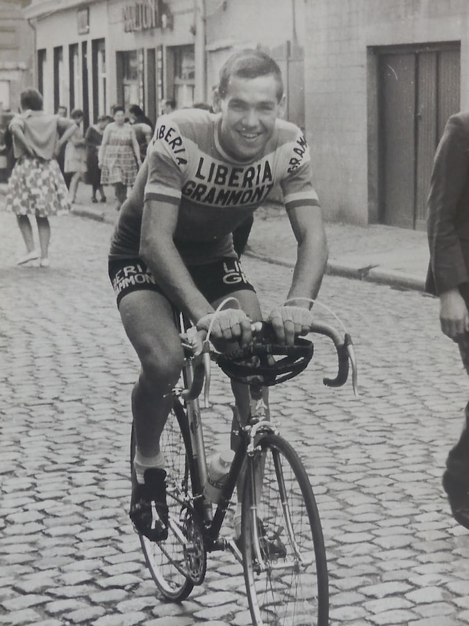 Superknecht in de koers Jaak De Boever (85) gehuldigd met boek: “Ik heb ...