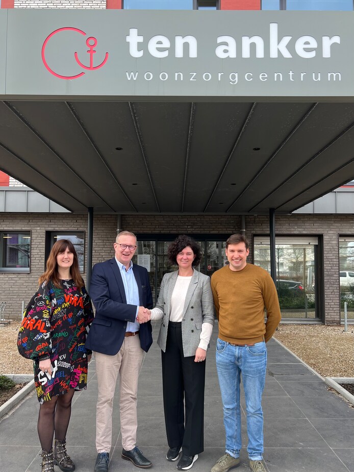 Bart na 33 jaar op pensioen als rusthuisdirecteur: “Eerste leek na de zusters en dan nog een man ...