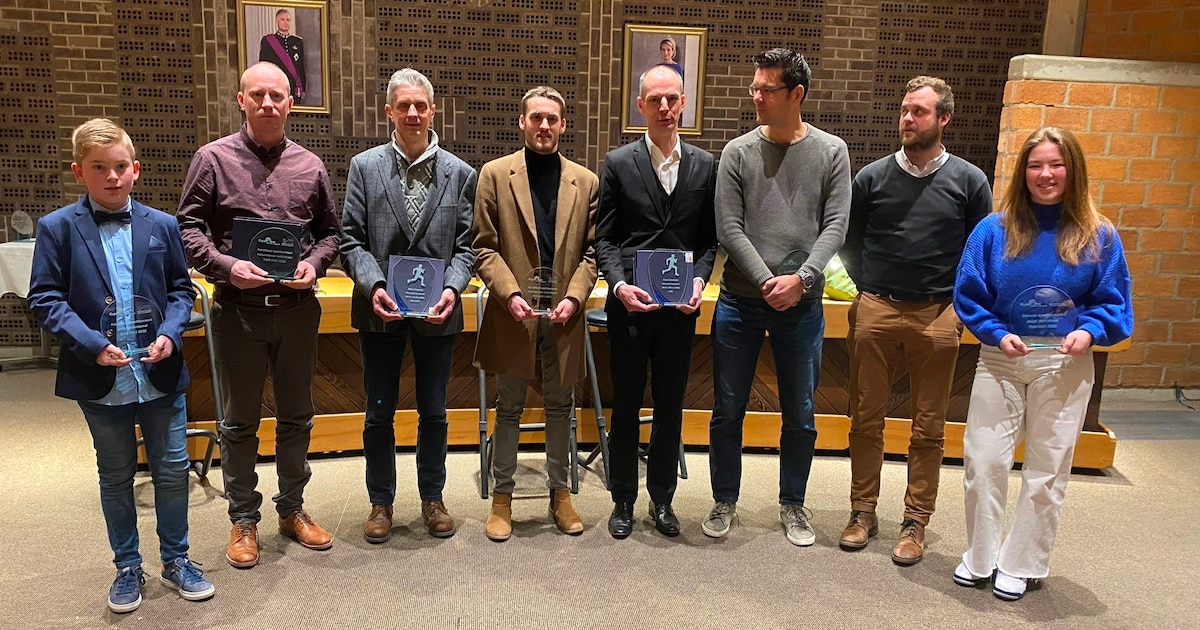 Sportkampioenen en -laureaten gehuldigd, postuum eerbetoon voor Johan ...