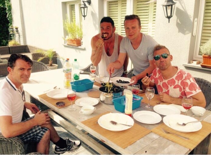 Nog een laatste keer strakke danspasjes, zo neemt Get Ready! afscheid ...