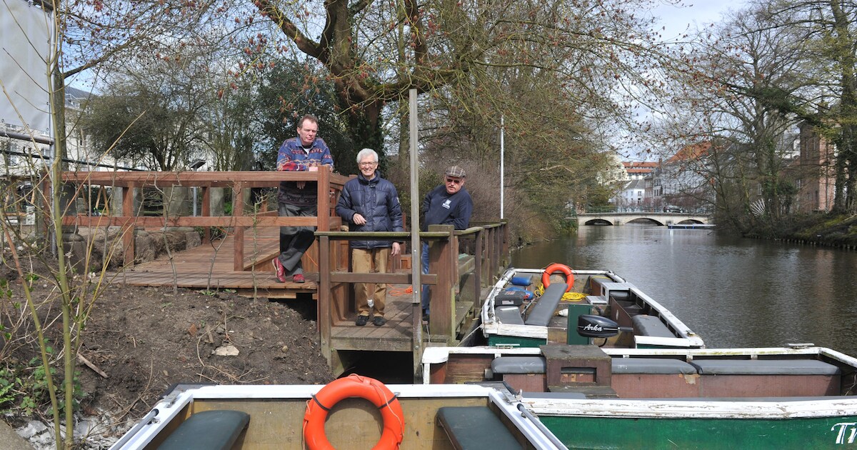 Bootvissers huldigen steiger in | Lier | HLN.be