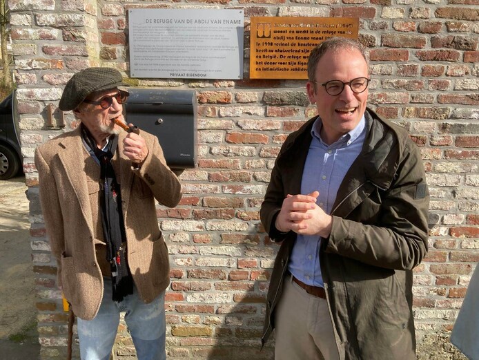 Kunstenaar Martin Wallaert (81) vereeuwigd met kunstwerk aan refuge ...