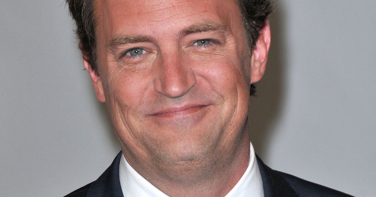 Exact één jaar nadat Matthew Perry stierf in zijn jacuzzi: wat gebeurde ...