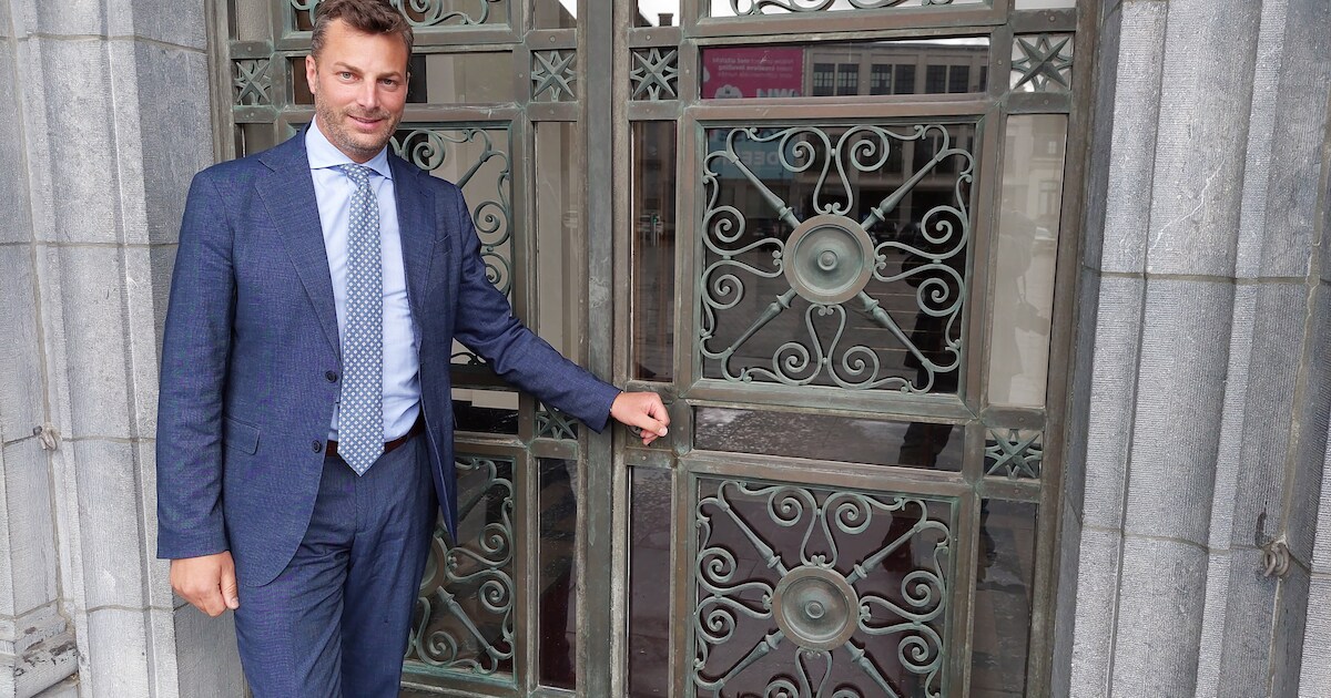 Dit zijn de vakantieplannen van burgemeester van Ronse Ignace Michaux ...