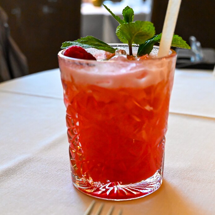 RESTOTIP. Au Petit Grand in Brugge: “Dit is een culinair topadres op ...