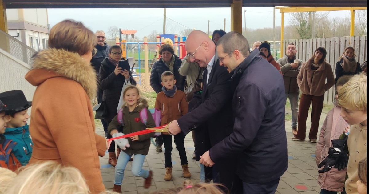 ’t Schoolke Ophasselt opent nieuw klaslokaal | Geraardsbergen | HLN.be