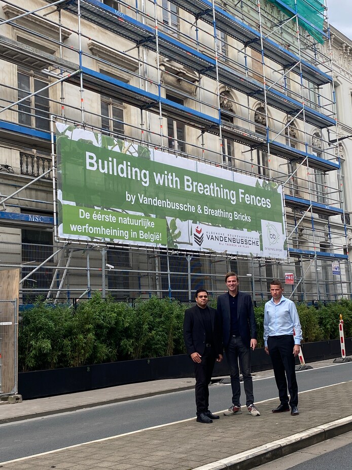 Eerste ‘natuurlijke’ werfomheining in België: bamboe moet geluid ...