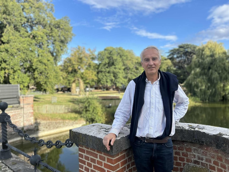 Wie is de man die zijn kasteeldomein openstelt voor 42.500 ...