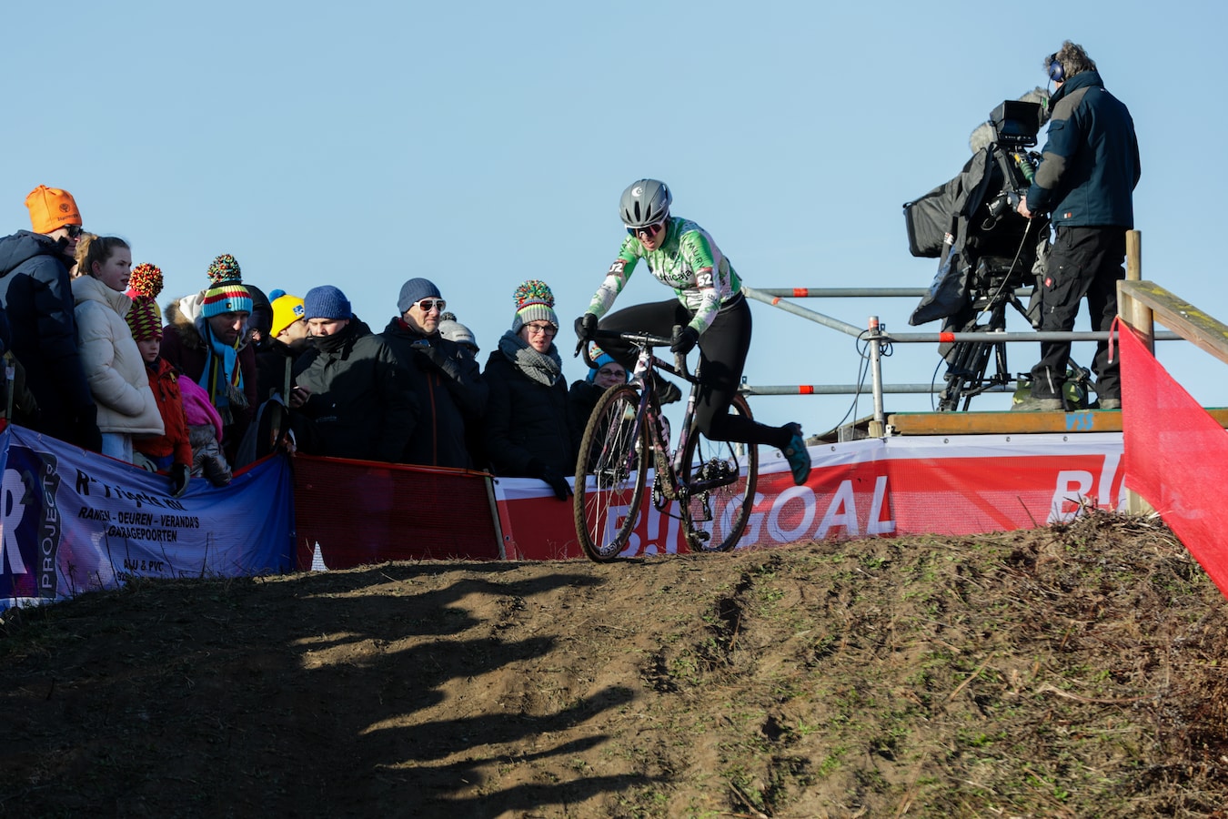 Massa volk geniet van wereldbekercross in Dendermonde | Foto | hln.be